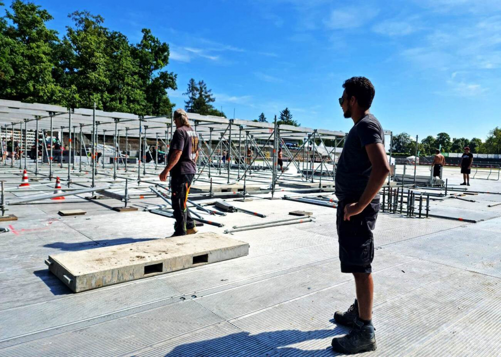 Aufbauhelfer, Stagehands • Rufen Sie an: 0711 - 887 968 10