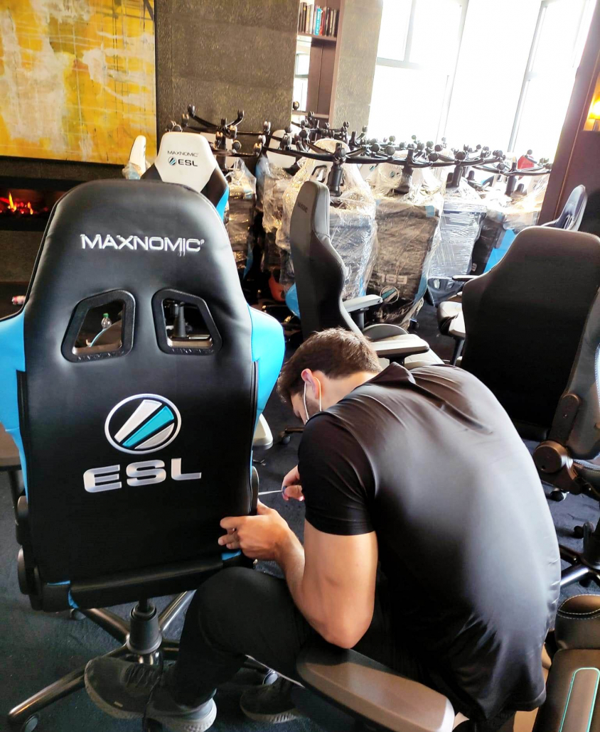 Stagehands hier buchen • Rufen Sie uns an: 0711 - 887 968 10